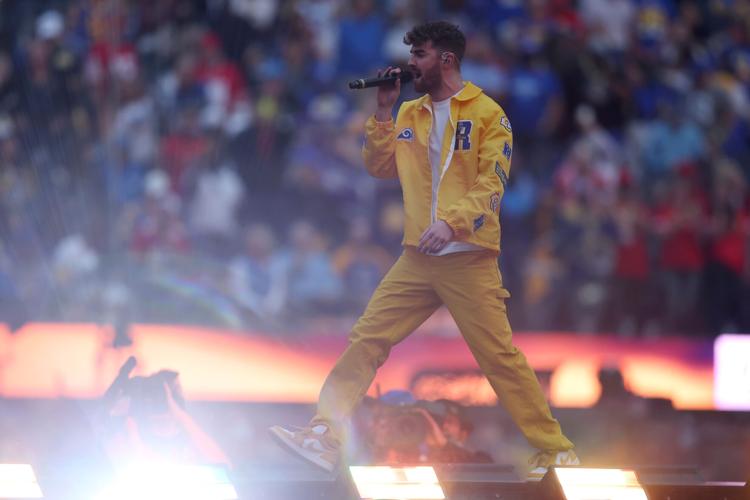 50 Cent, Nelly and The Chainsmokers to headline Sports Illustrated ...