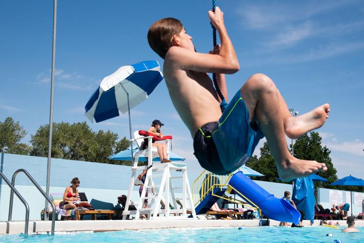 Life of the guards | Photo Essays | bozemandailychronicle.com