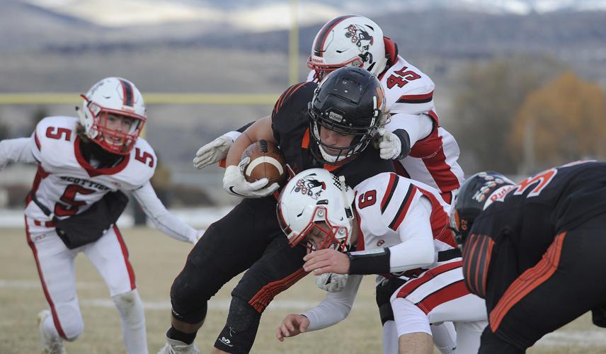 Manhattan football cruises to state championship berth | Prep Football ...