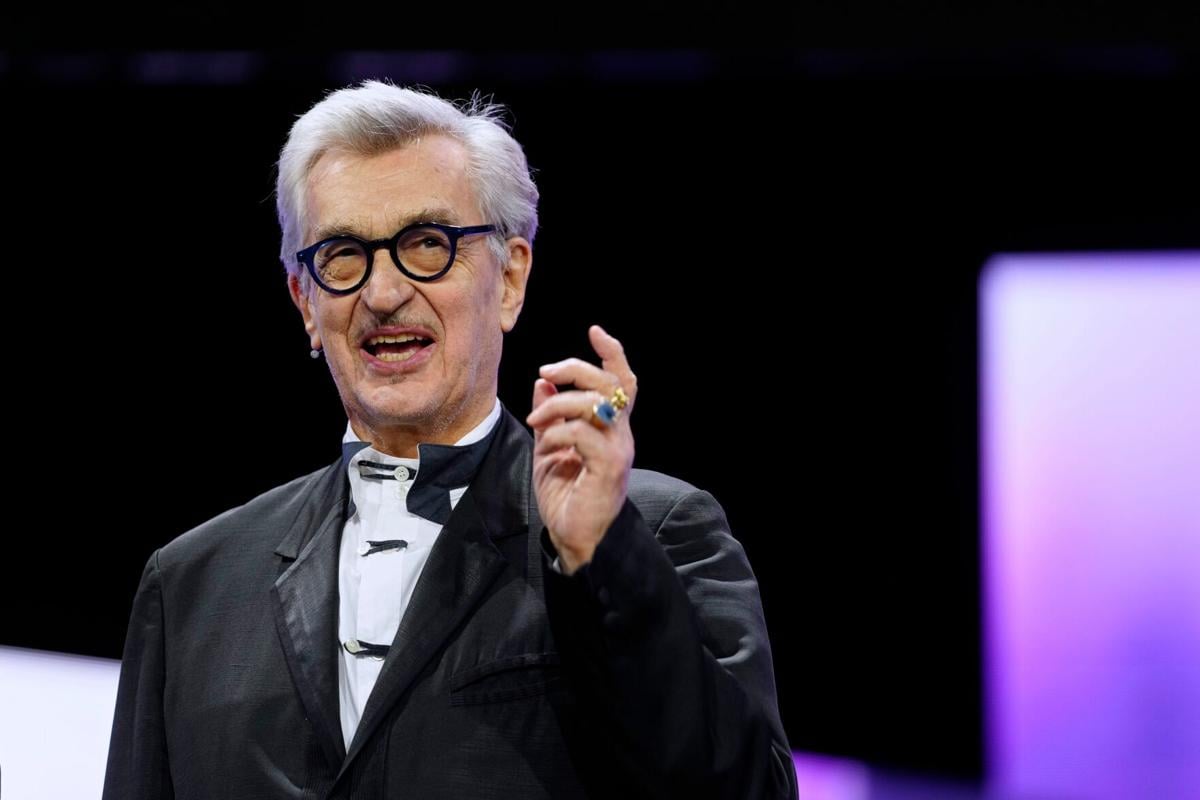 Wim Wenders pulls 1975 film over nude scene with then-13-year-old ...