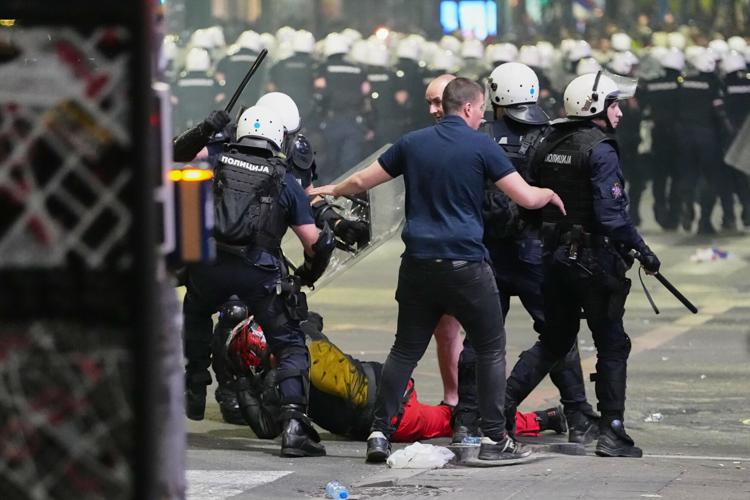 Serbian protesters clash with police after anti-government rally in ...