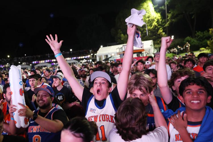 Game 5: Knicks, and their fans, are in San Antonio, hoping to close out ...