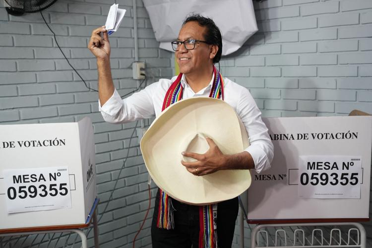 Fujimori and nationalist Sánchez virtually tied as vote count continues ...