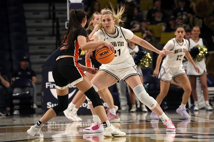 Natalie Picton's career night leads Montana State women to win over ...
