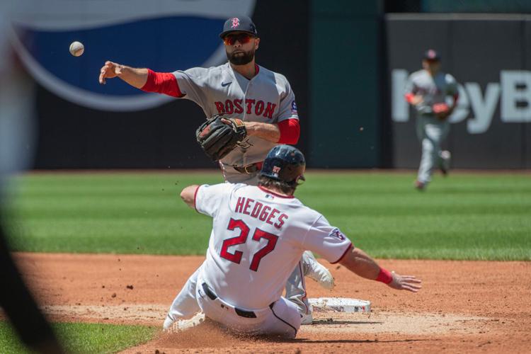 Red Sox break through with 6 runs in the 7th to defeat Guardians 9-4 ...
