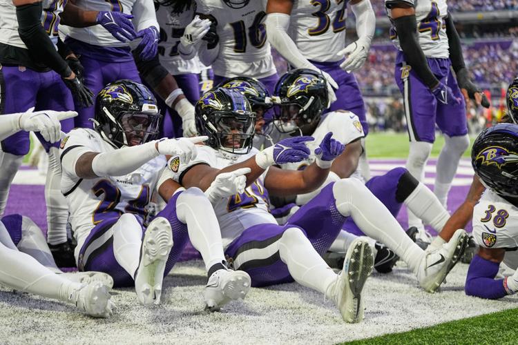 Ravens win 3rd straight game, get 3 takeaways to take down gaffe-prone Vikings 27-19 | Sports ...