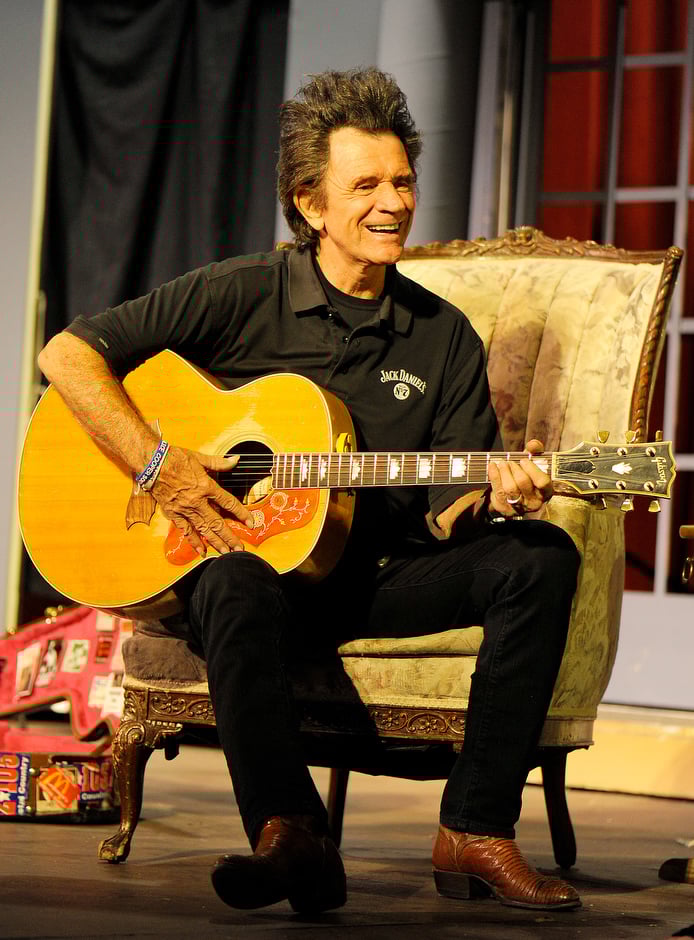 Gary Mule Deer: Late nights, drunk audiences | News ...