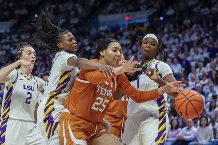 Williams scores 20 as No. 12 LSU hands No. 2 Texas its first loss, 70 ...