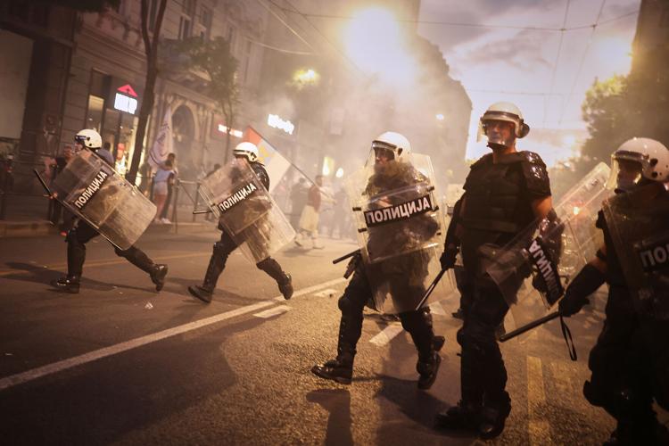 Serbian protesters clash with police after anti-government rally in ...