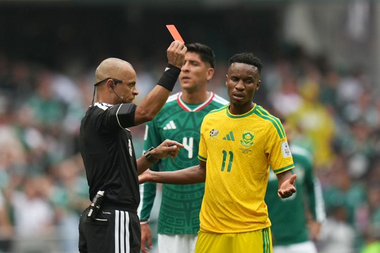 3 red cards mar opening World Cup match between Mexico and South Africa ...