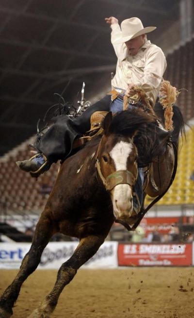 Rookie cowboys both sixth at Dodge National Circuit Finals Rodeo ...
