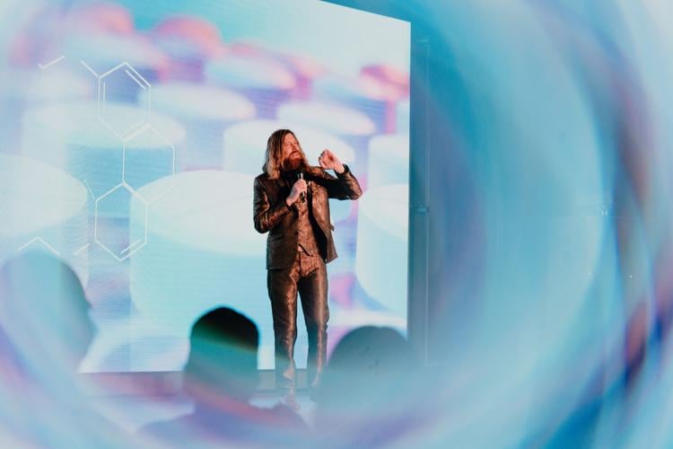 More tweed and less tie-dye: Comedian Shane Mauss is academic in ...