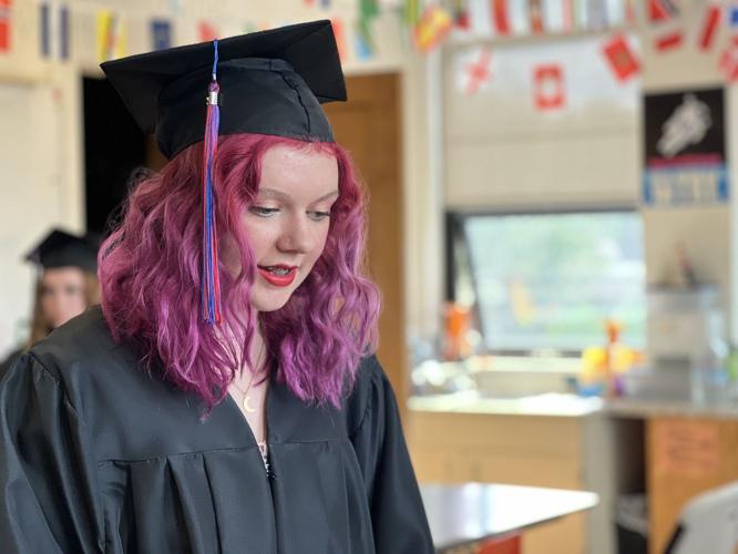 Power outage doesn't stop HiSET graduates from celebrating | Education ...