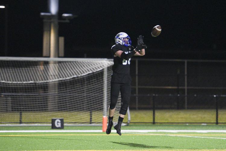 Gallatin football shuts out Billings Skyview | Bozeman ...