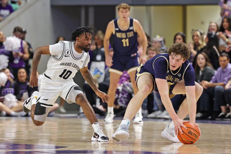 Montana State men let early lead slip away in season-opening loss to ...