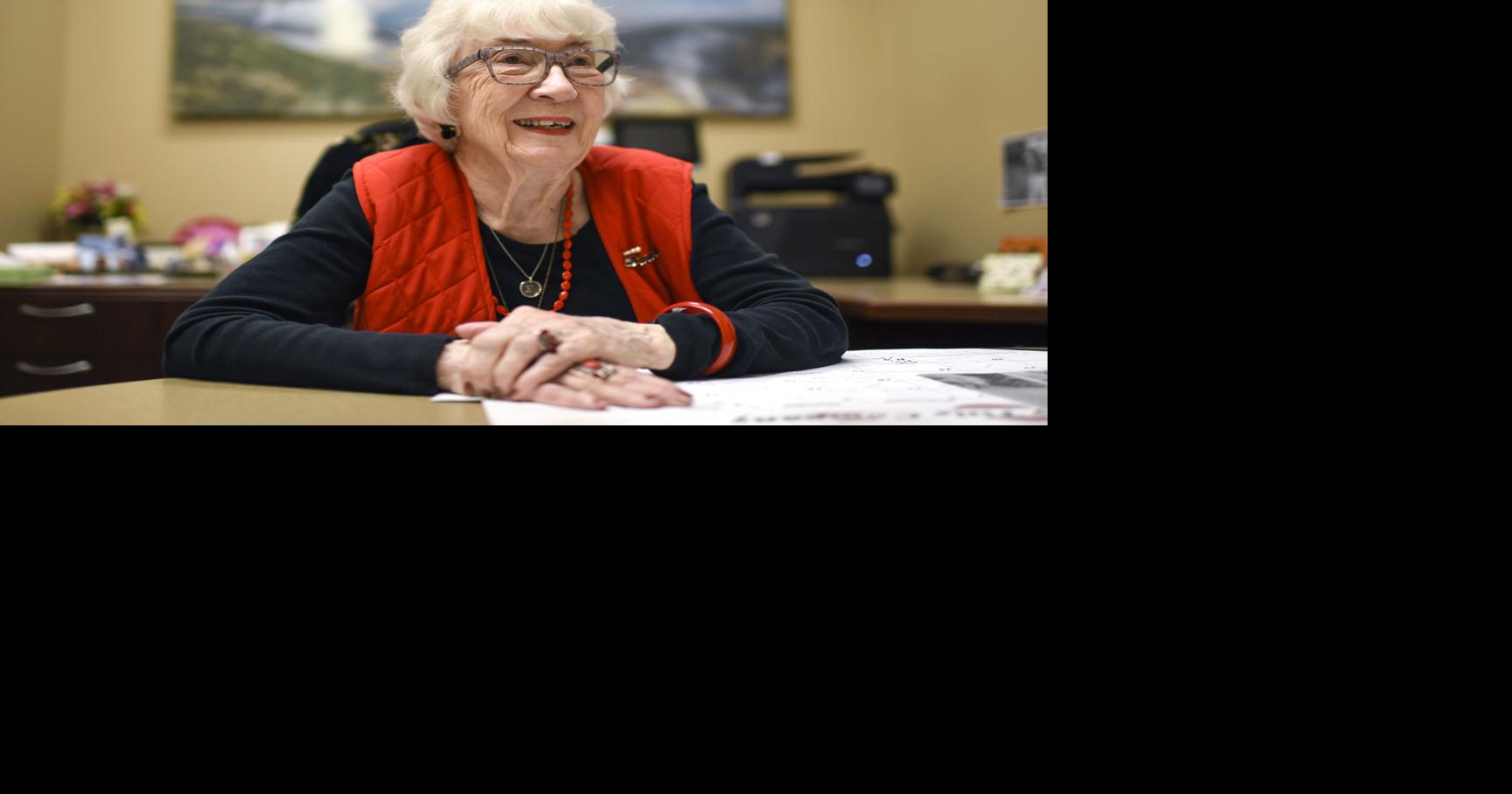 Phyllis Conner: Crazy for cats and dogs | Everyday People ...