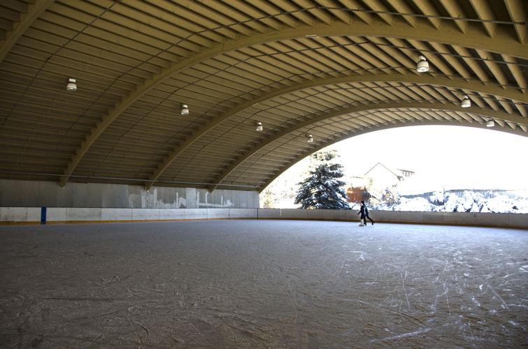 Carving grooves: Bozeman kicks off season, opens ice rink at Bogert ...