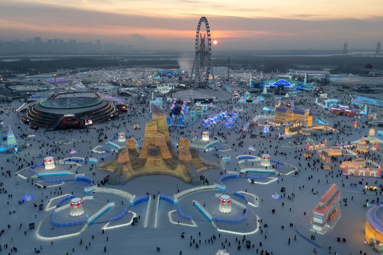 Harbin ice festival draws sculptors and spectators to northern China ...