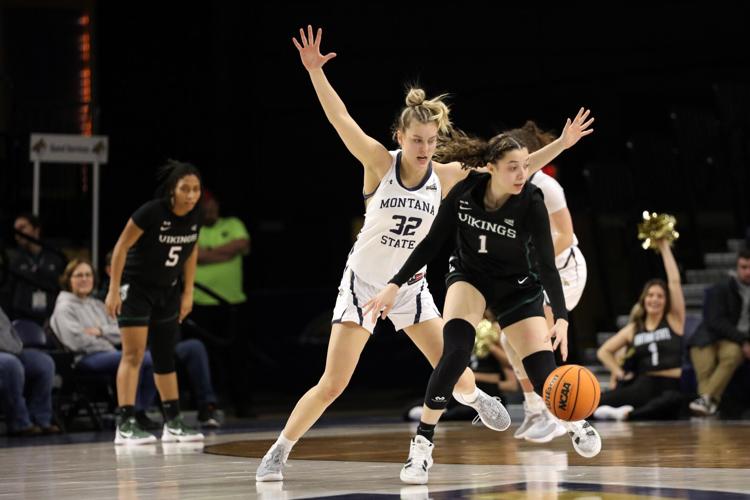 In first start at Montana State, Grace Beasley helps Bobcats to win ...