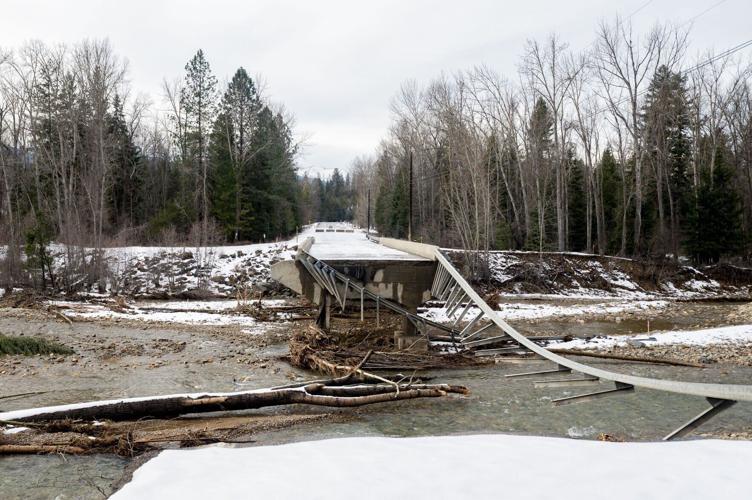 Libby man recalls escape after truck falls into floodwaters | News ...