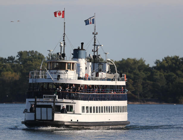 Toronto island ferries to retire