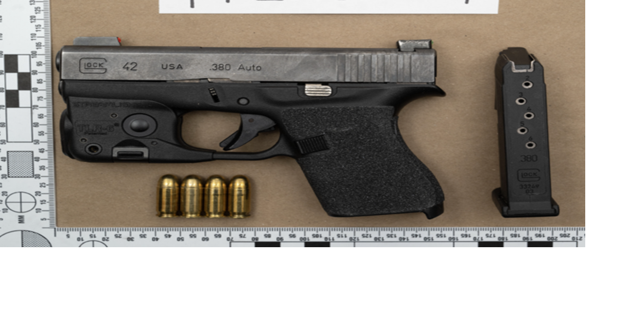 Brampton pair found with gun during mall investigation: cops