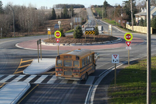 Region introduces traffic roundabout