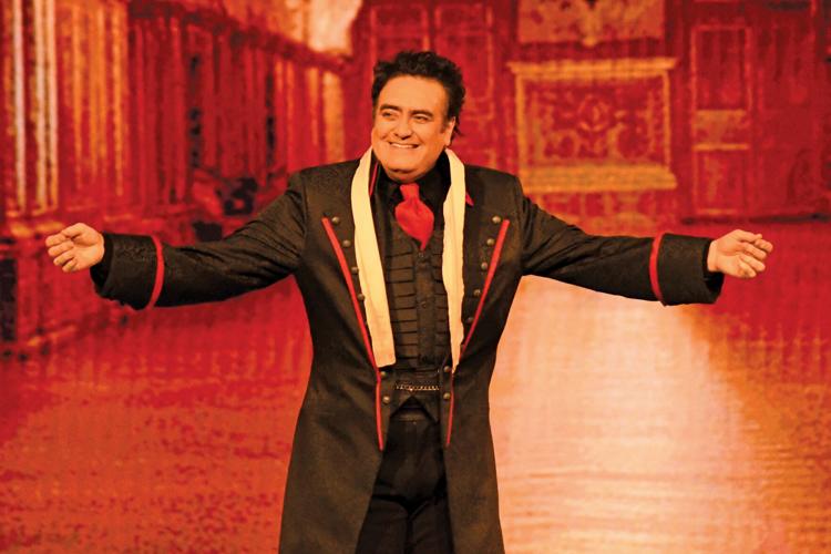 Mansion of Dreams: Rick Thomas opens 2021 show at Mickey Gilley Grand ...