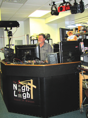 Club offers late-night, Christian fun | Faith | bransontrilakesnews.com