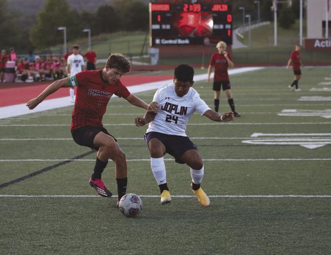 PHOTOS: Branson defeats Joplin 3-0 | Gallery | bransontrilakesnews.com