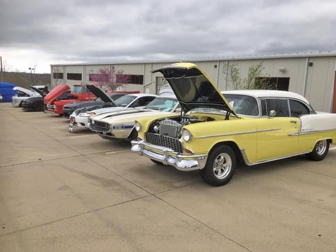 Branson car show features fun varitey of classic, movie cars ...