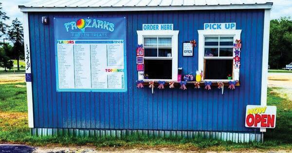 Snow cone shack opens in Forsyth | News Free | bransontrilakesnews.com