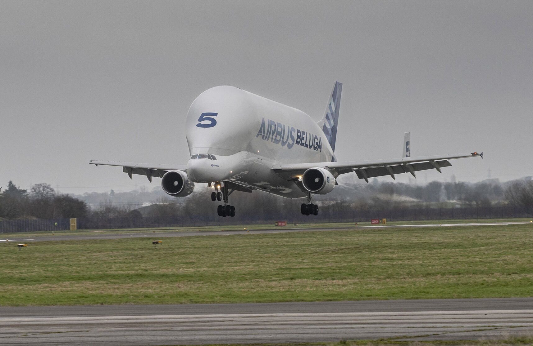 Largest aircraft in world makes final flight | National ...