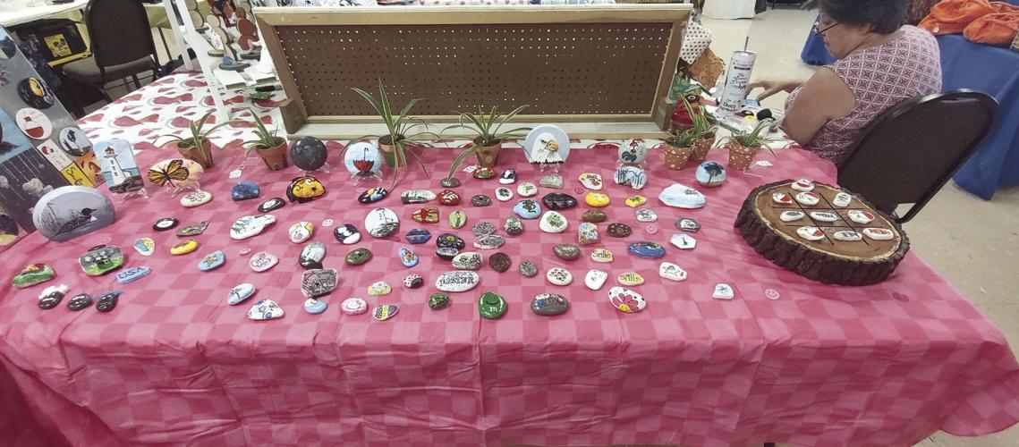 Kimberling Area Senior Center holds Christmas in July | Local News ...