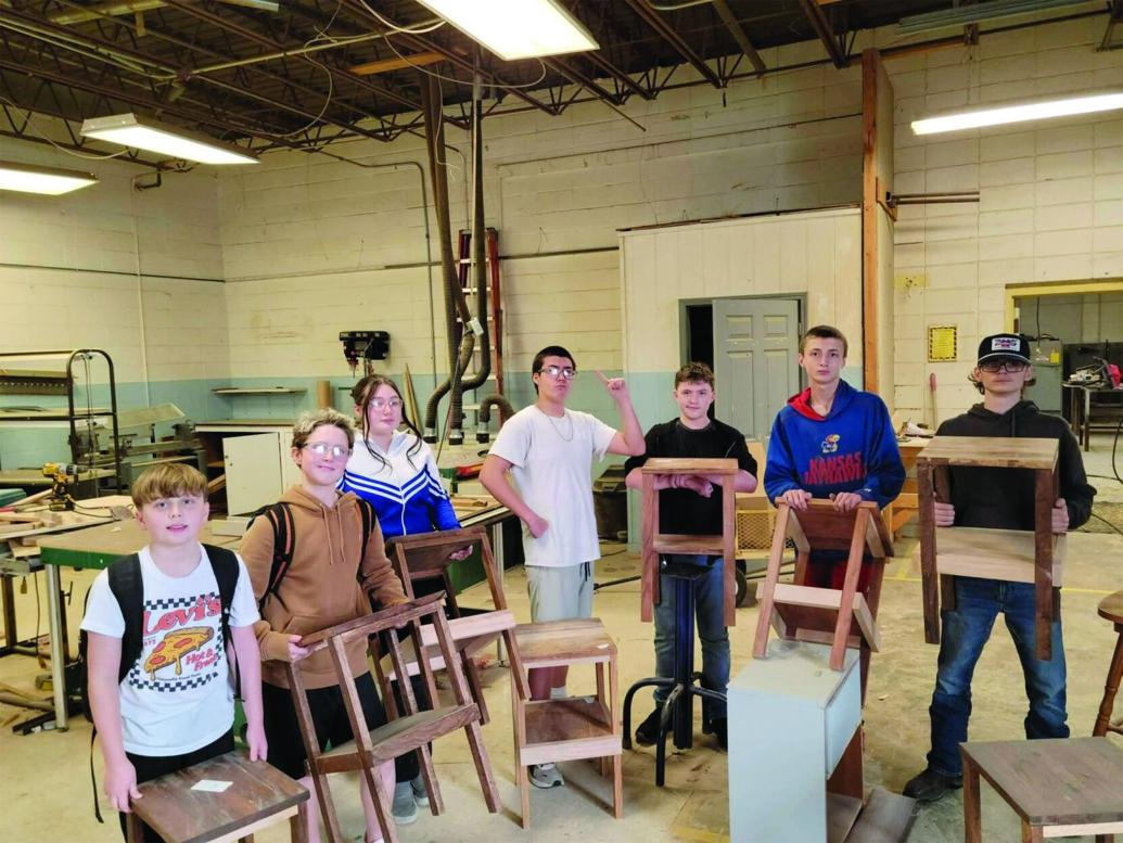 Crane Ag students get creative | Local News | bransontrilakesnews.com