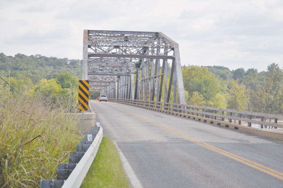 Forsyth residents voice concerns at bridge meeting | News Free ...