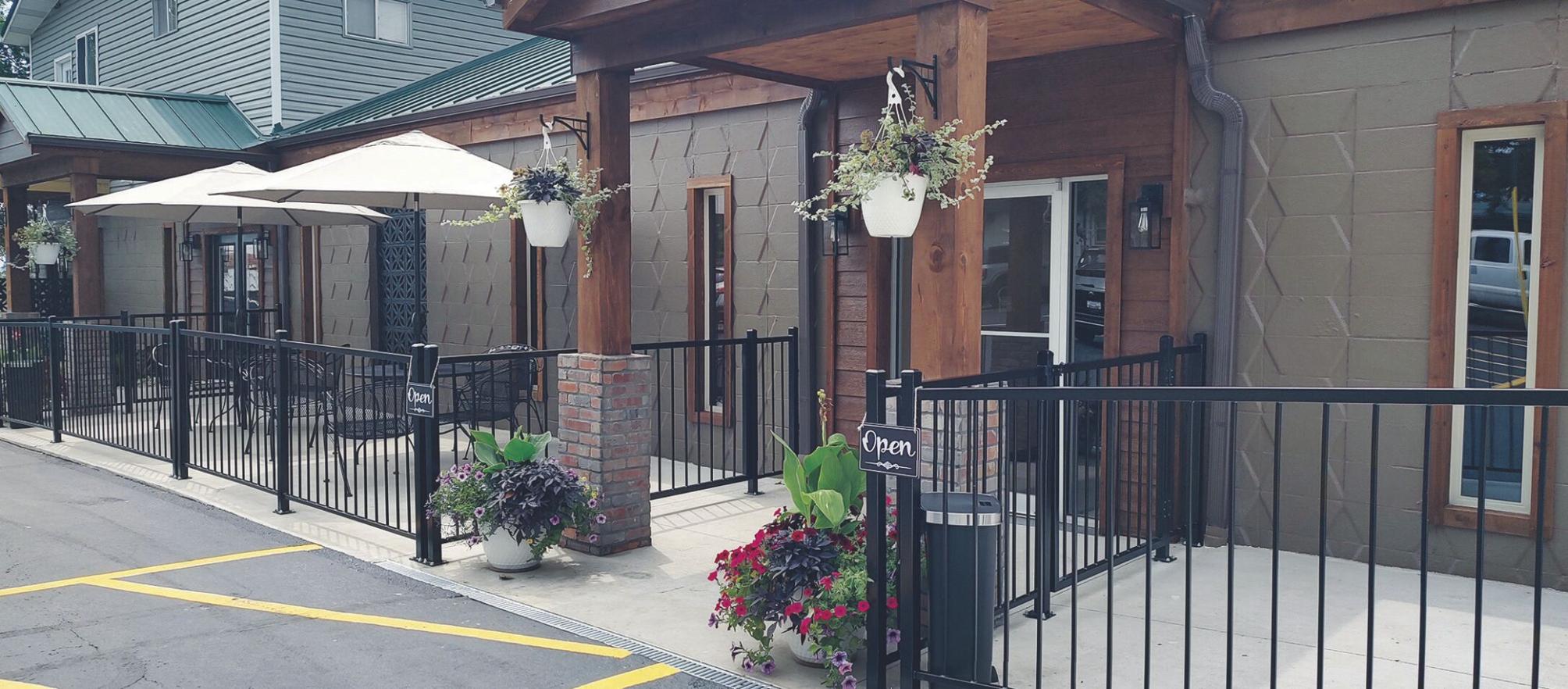 Swan Valley brews while clients peruse | Local News ...