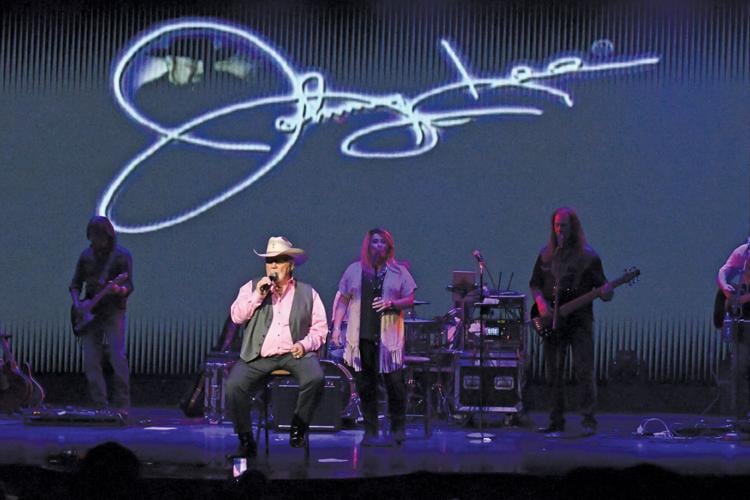 Johnny Lee honored at final Branson show | Entertainment ...