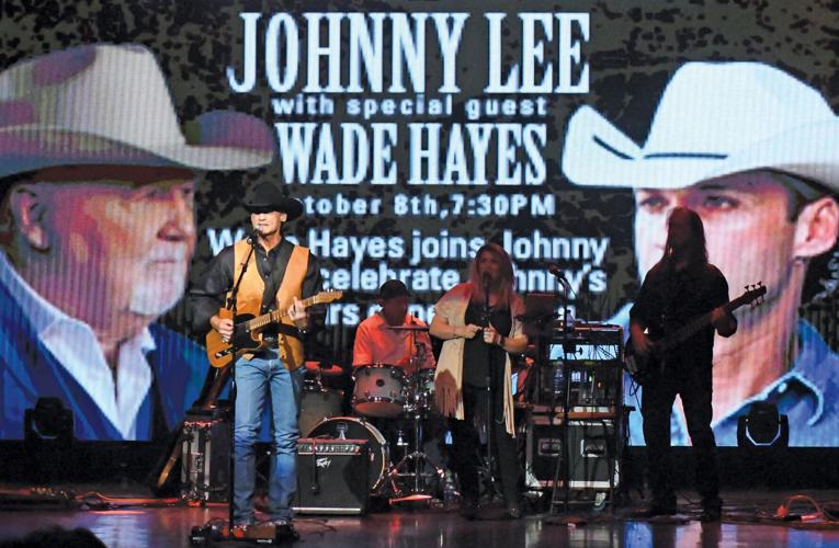 Johnny Lee honored at final Branson show | Entertainment ...