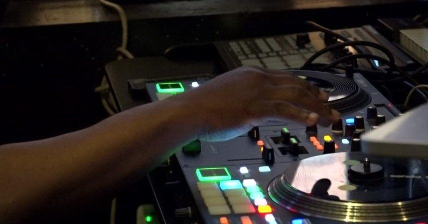 Bronx recording studio offers free lessons to kids in the community