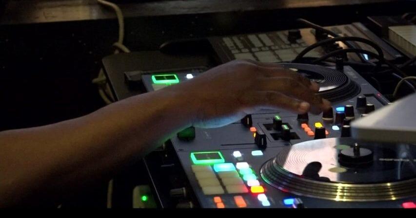 Bronx recording studio offers free lessons to kids in the community