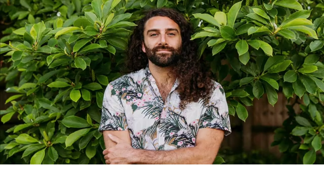 Professional cuddle therapist has clients lining up for an hour long hug