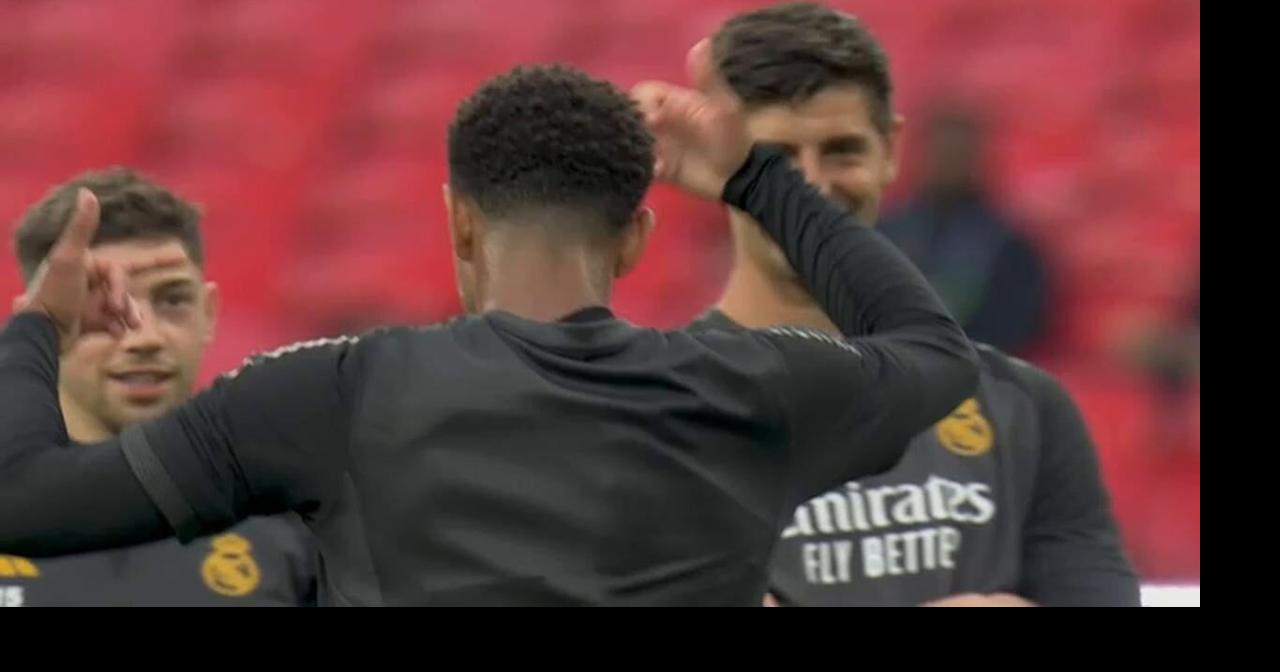 Moment: Frustrated Bellingham flicks middle finger to teammates after ...