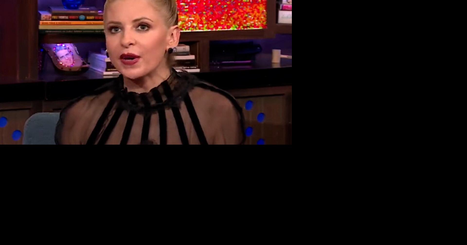 Sarah Michelle Gellar reveals Daphne-Velma kiss scene was cut from ...