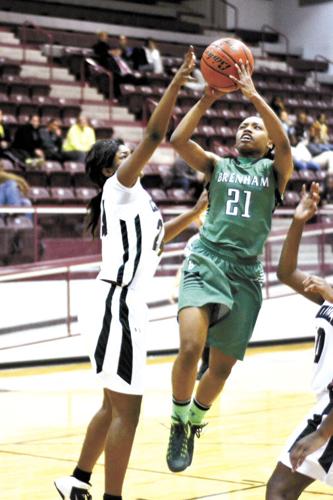 McCowan, Darcus garner more awards | Sports | brenhambanner.com