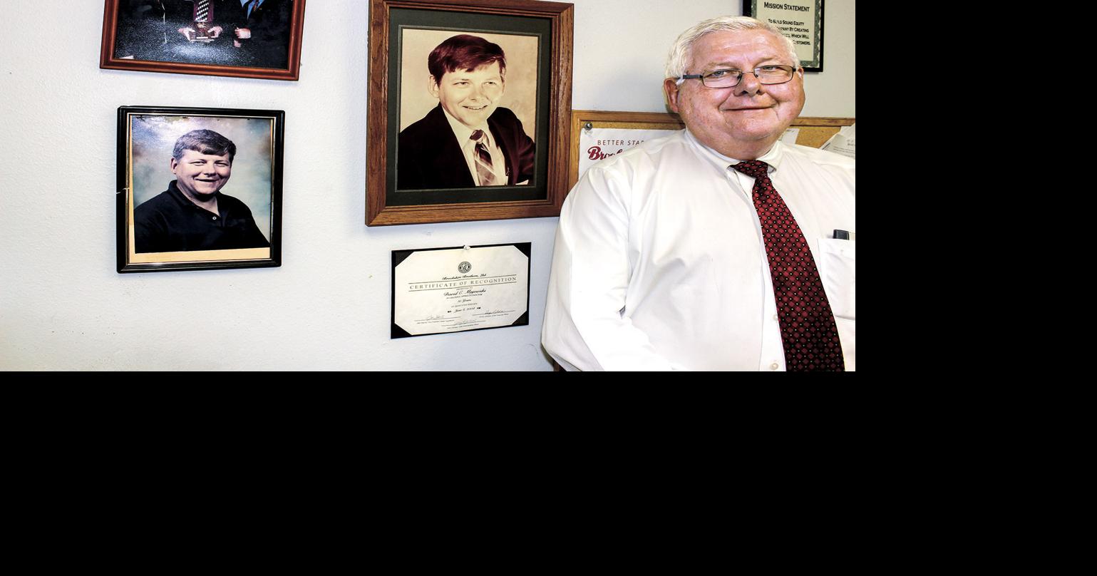 Majewski marks 50 years with supermarket | News | brenhambanner.com