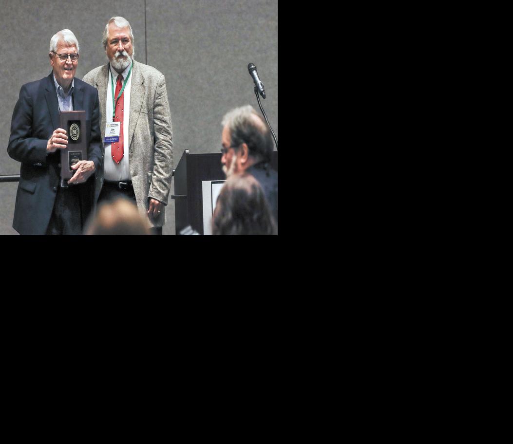 Moser named to newspaper hall of fame | News | brenhambanner.com