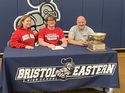 Bristol Eastern’s Broyles commits to wrestle at Sacred Heart | Sports ...