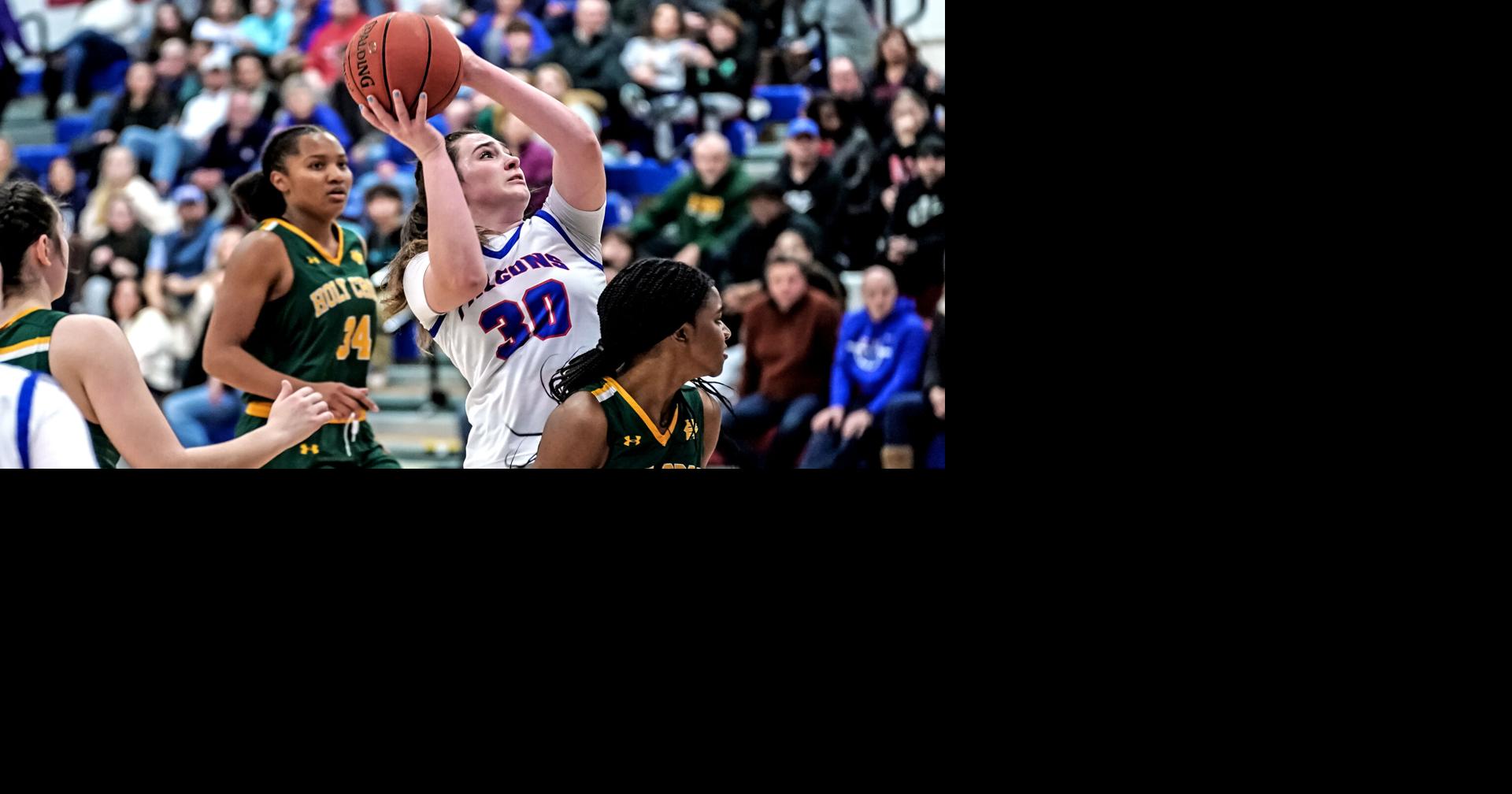 St. Paul falls to Holy Cross after lack of physicality, offensive aggression | Sports ...