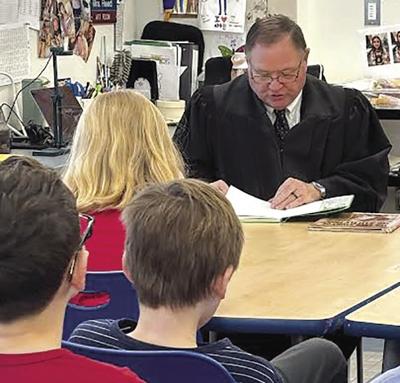 Judge reads to Wheeler students | News | bristolpress.com